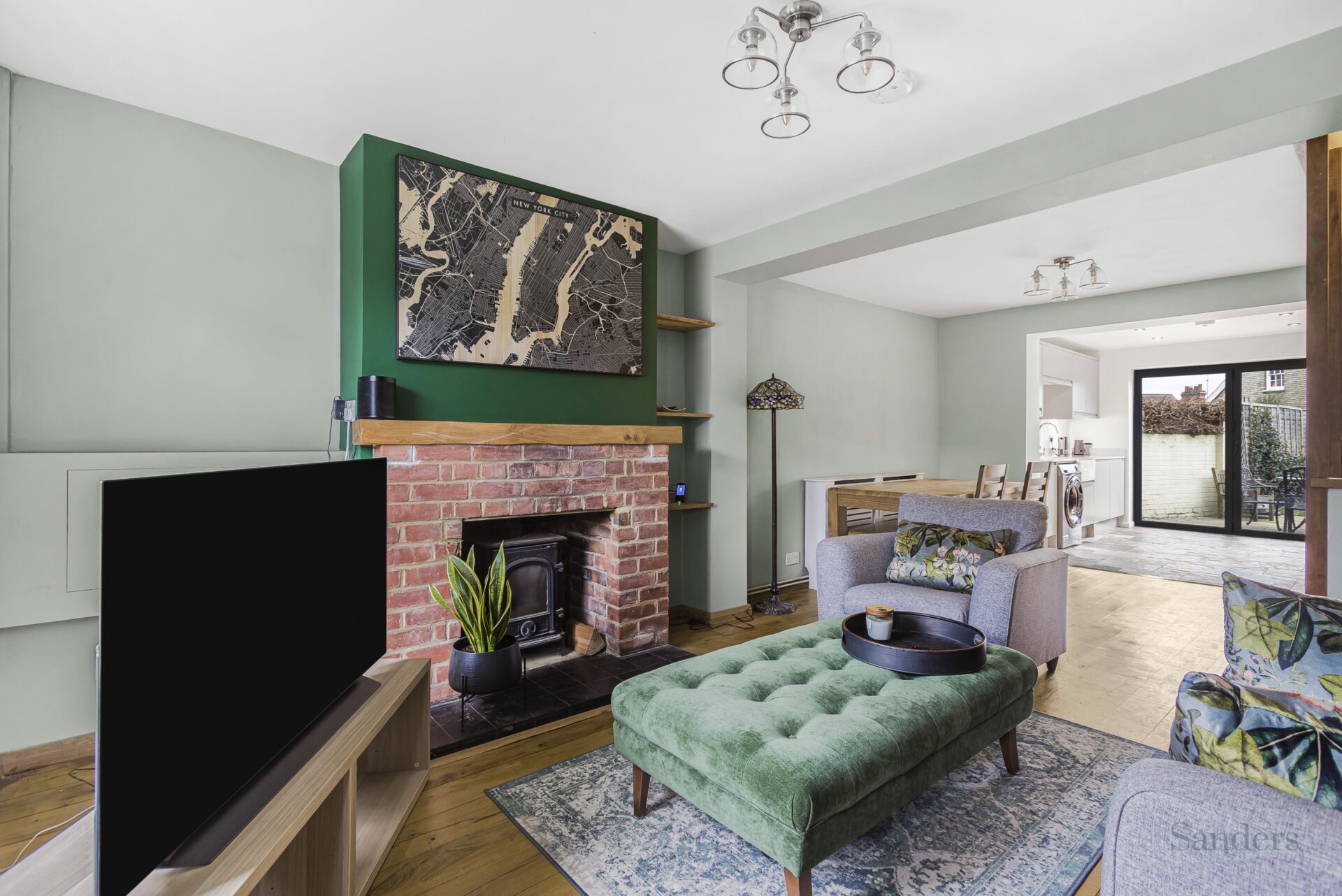 Camden Area Guide > Sanders